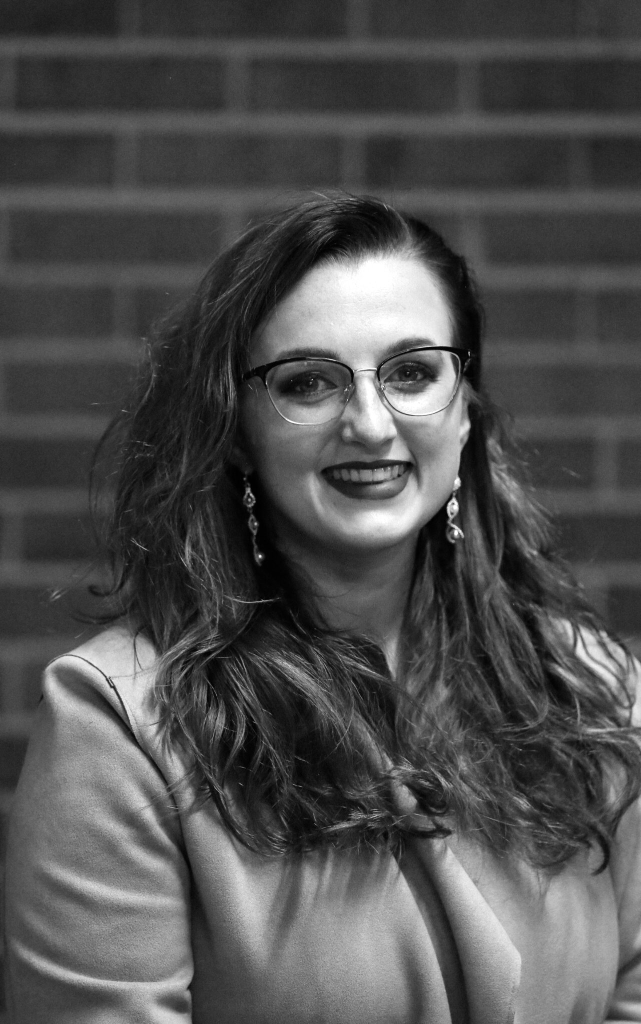 Meet the “Murder on the Orient Express” cast: Erin Layton as Countess ...
