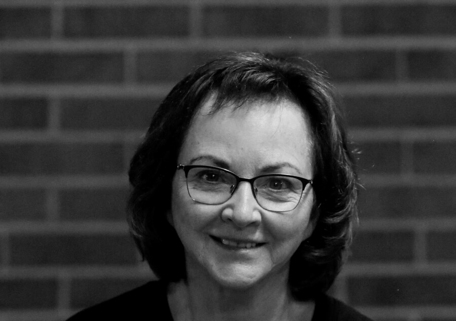 Meet the “Murder on the Orient Express” cast: Gloria Towns as Helen ...